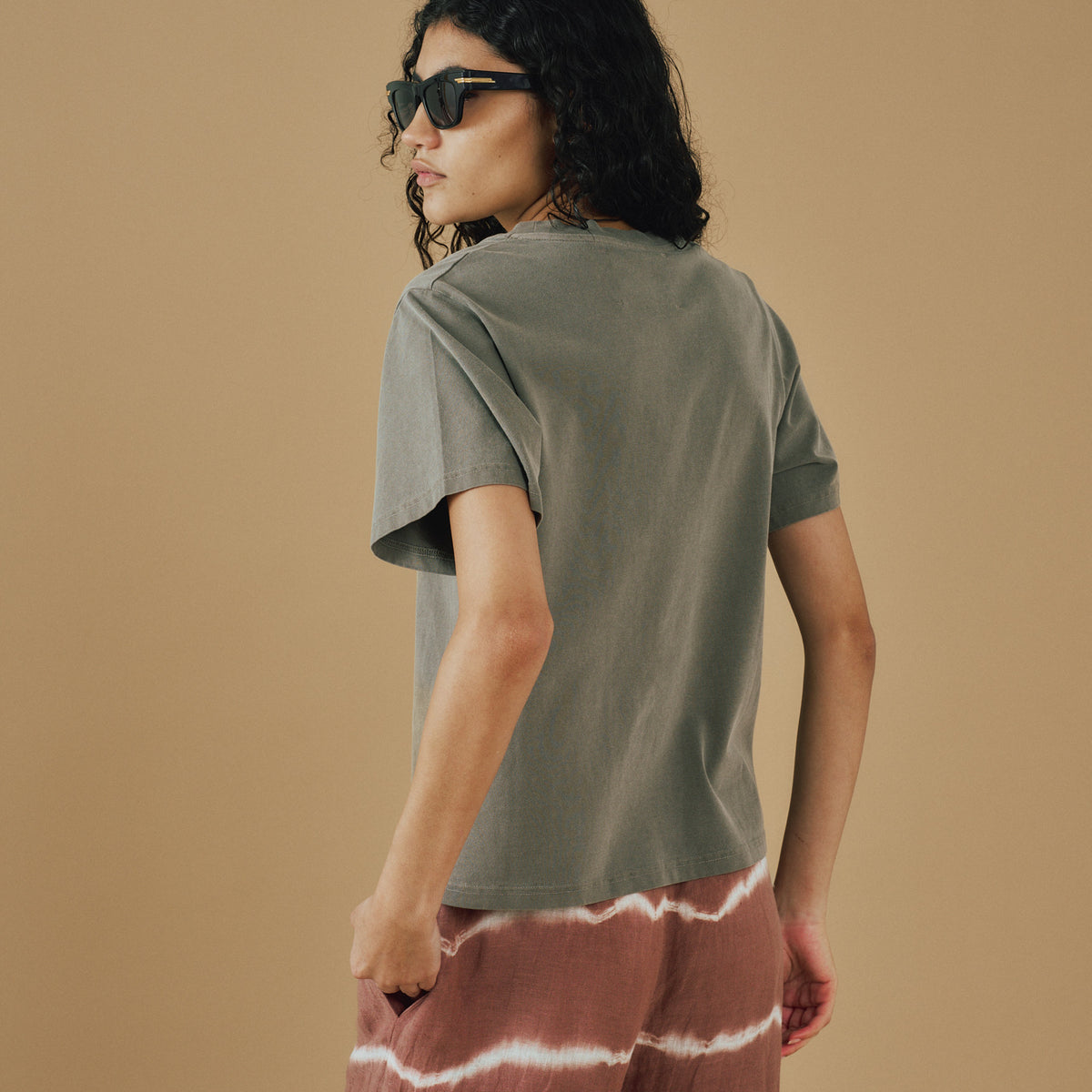 Manebí | Jersey Coconut T-Shirt - G94JE - Carbon And Logo Embroidery